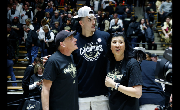 Derek Lipp's Net Worth: Early Life, Edu, Career, Personal Life & Many ...